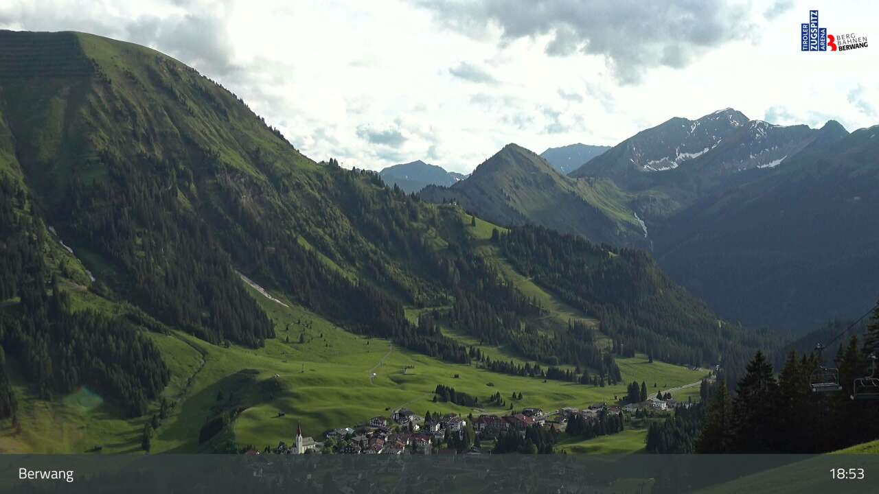Webcam Sonnalmbahn, Blickrichtung BERWANG, Berwang, 1.622 m - bergfex