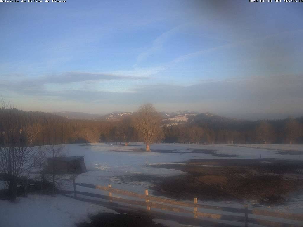 Webcam Mittlerer Bielberg / Chasseral, Prés-d'Orvin, 1.400 m - bergfex