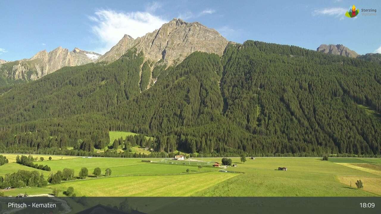 Webová kamera Hotel Kranebitt, Směr zobrazení Loipe, Rosskopf, 1.435 m ...