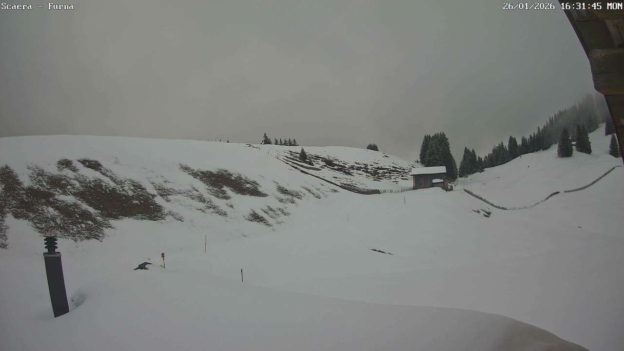 Webcam Furna Scära, Blickrichtung Blick vom Bergrestaurant Richtung O, Grüsch Danusa, 1.710 m ...