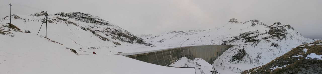 Webcam Staudamm Moiry, :richting:plaats:zeeniveau - bergfex