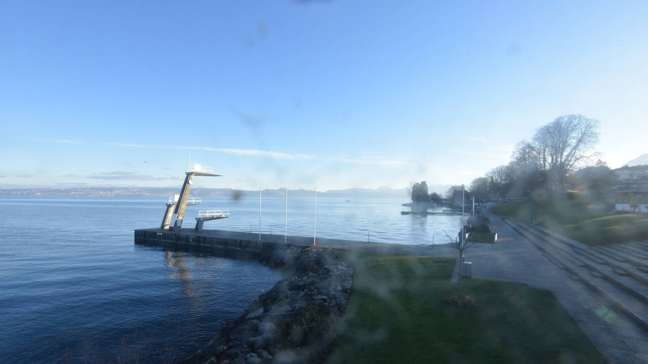 Webcam Evian - Centre nautique, Évian-Les-Bains, 373m - bergfex
