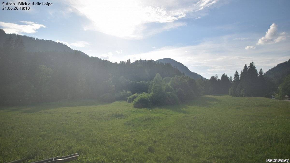 Webová kamera Sutten - Loipe, Smer zobrazenia Blick auf die Loipe ...