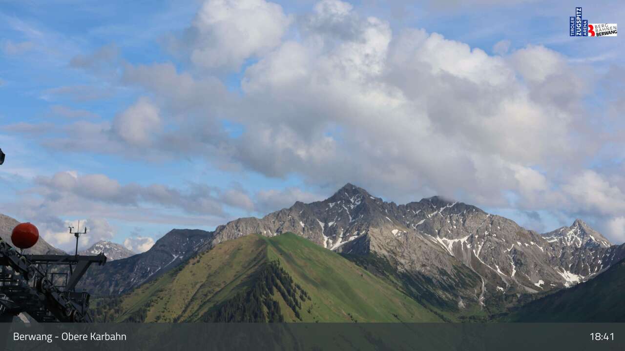 Webcam Obere Karbahn, Blickrichtung ‎Roter Stein, Berwang, 1.720 m ...