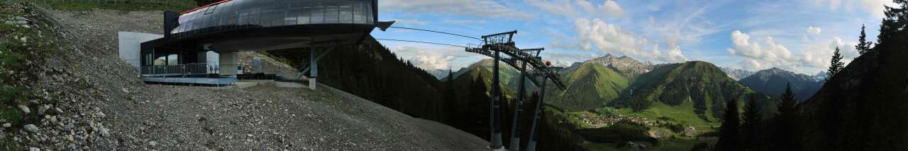 Webcam Obere Karbahn, Blickrichtung Panorama, Berwang, 1.720 m - bergfex