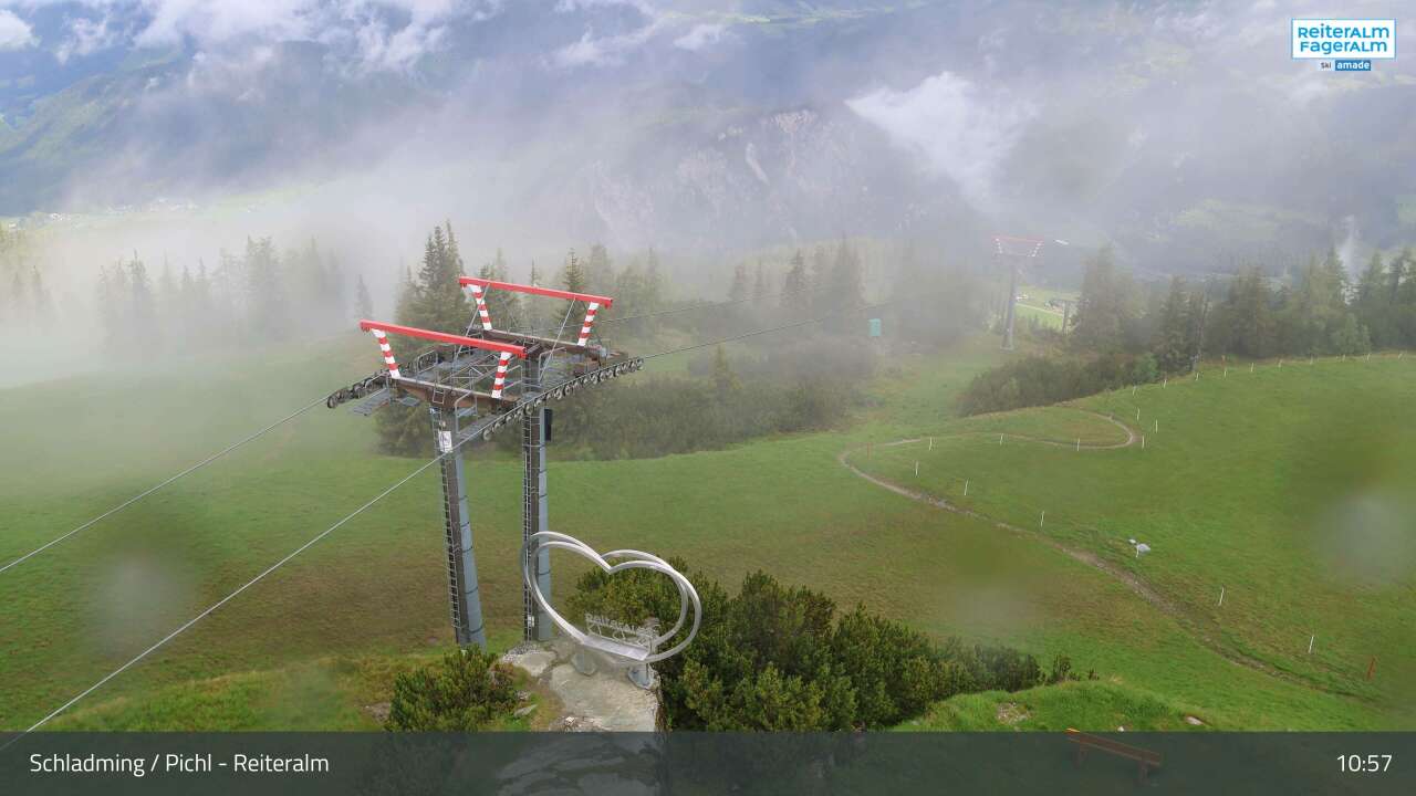 Webcam Bergstation 6er-Sesselbahn, Pichl, 1.885 m - bergfex