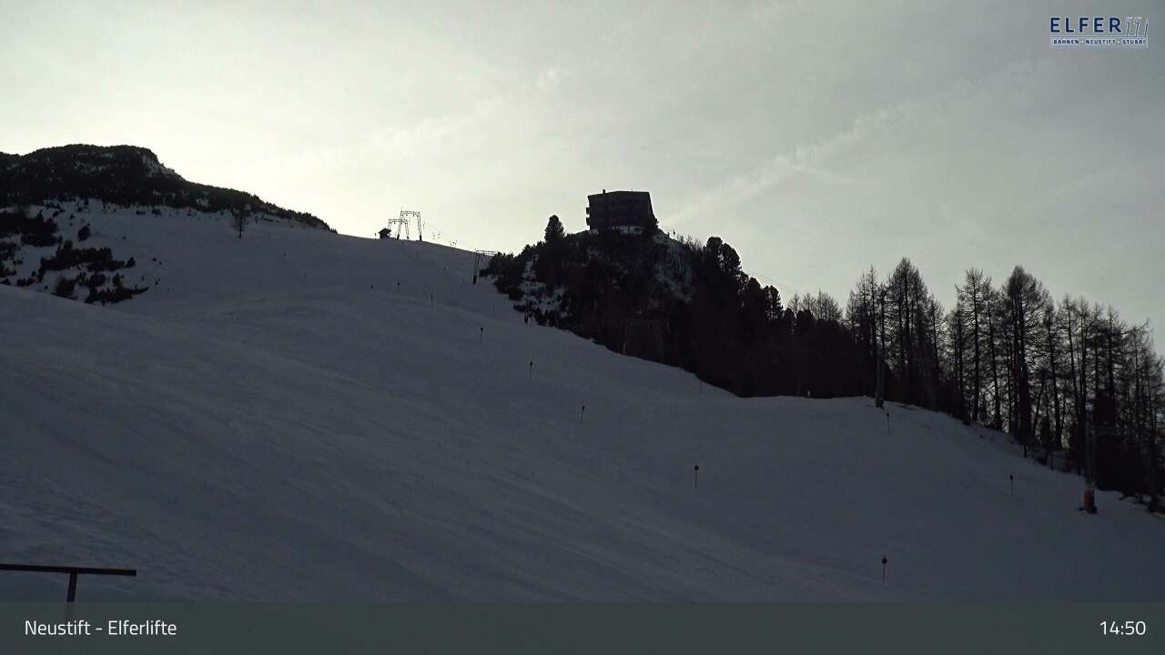 Webová kamera Bergstation Panoramabahn Elfer, Elfer, 1790m - bergfex
