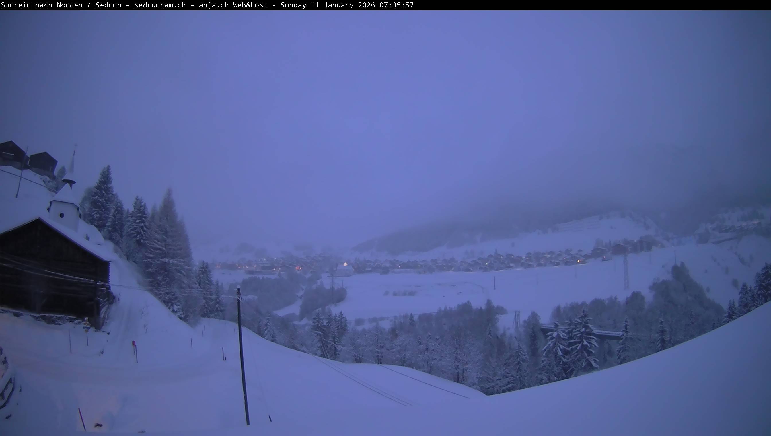 Webcam Surrein/Sedrun, Blickrichtung Sedrun (mit Culmatsch, Caschlé ...