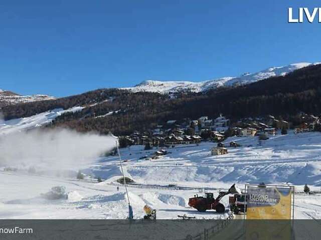 Webcam Livigno, Viewing direction Panoramablick Livigno vom Gipfel La ...